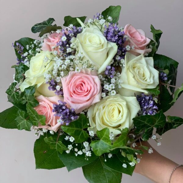 Bouquet roses anglaises et blanc - Barthel Fleurs