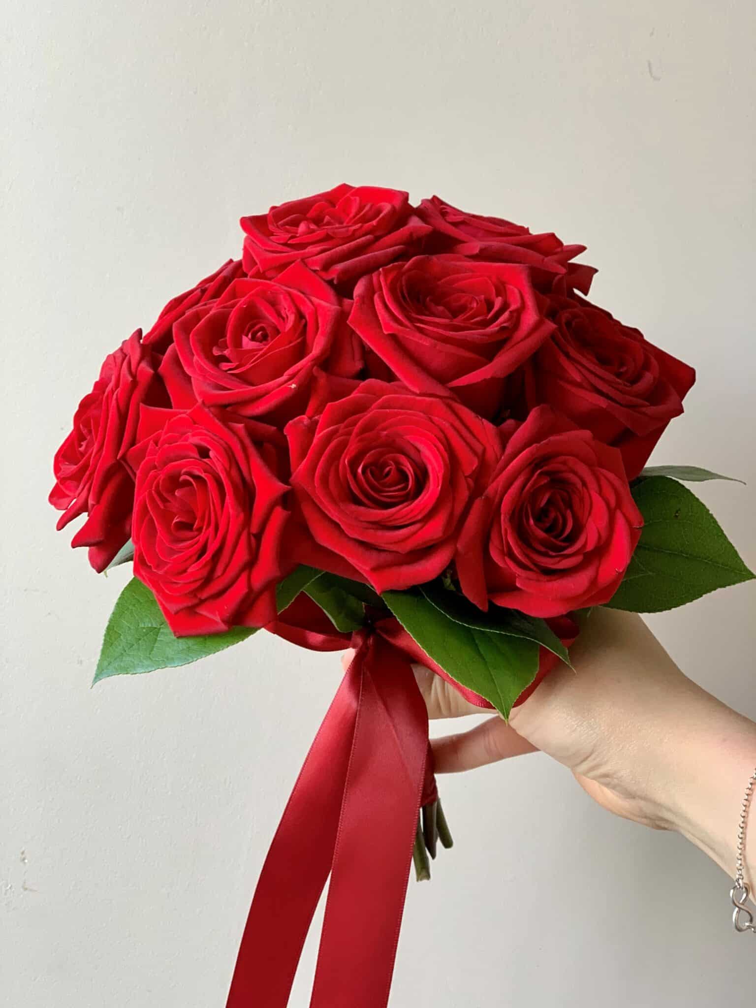 Bouquet de mariée uniquement en roses rouge - Barthel Fleurs